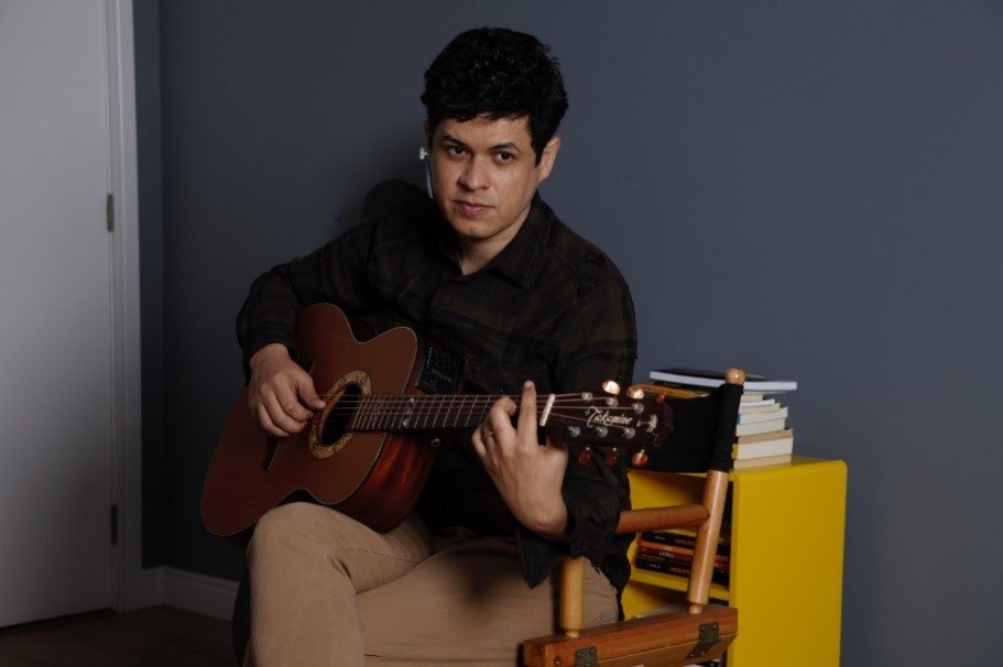 Bruno Caliman: gênio da composição e número 1 do país, cantor e ...