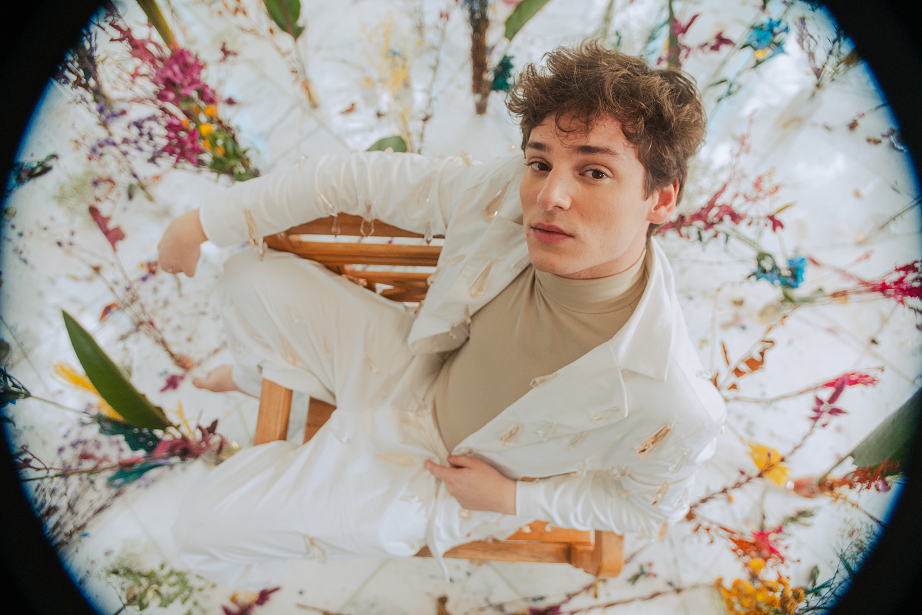 Gabriel Froede fala sobre amadurecimento, ascensão nas redes sociais e ...