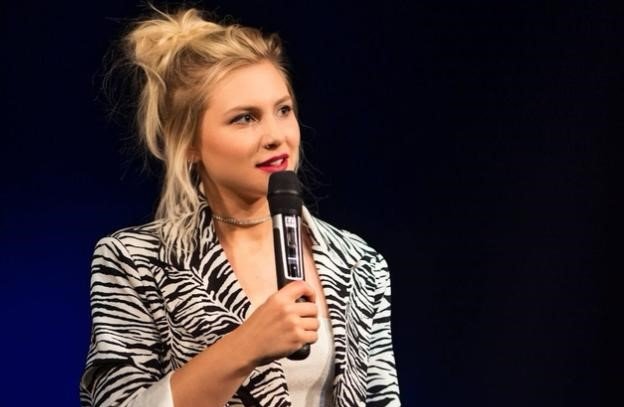 Comediante Lea Maria faz apresentação única de seu show “Alemã de Cria ...